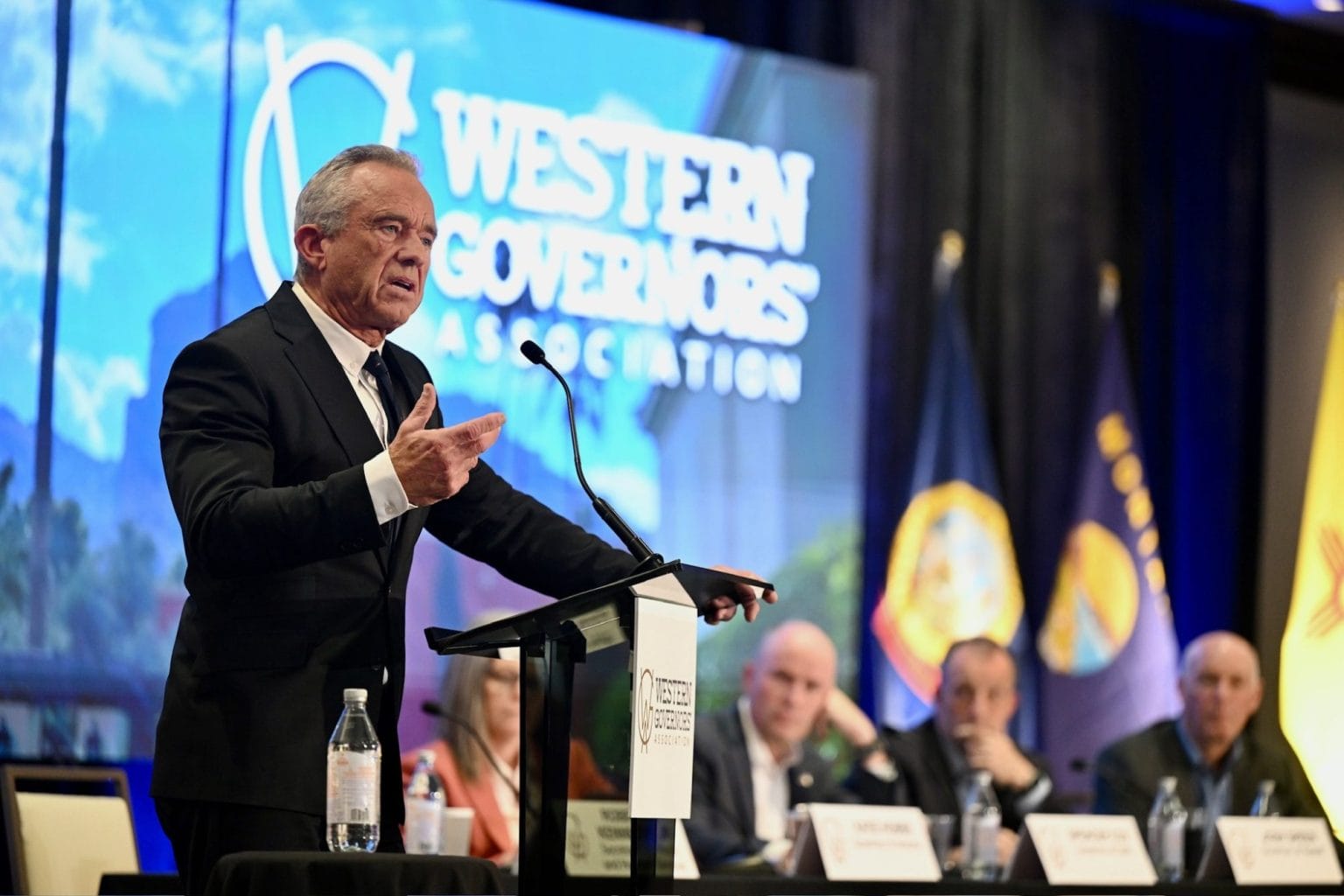 Western governors meet with Trump officials on water, energy, Medicaid ...